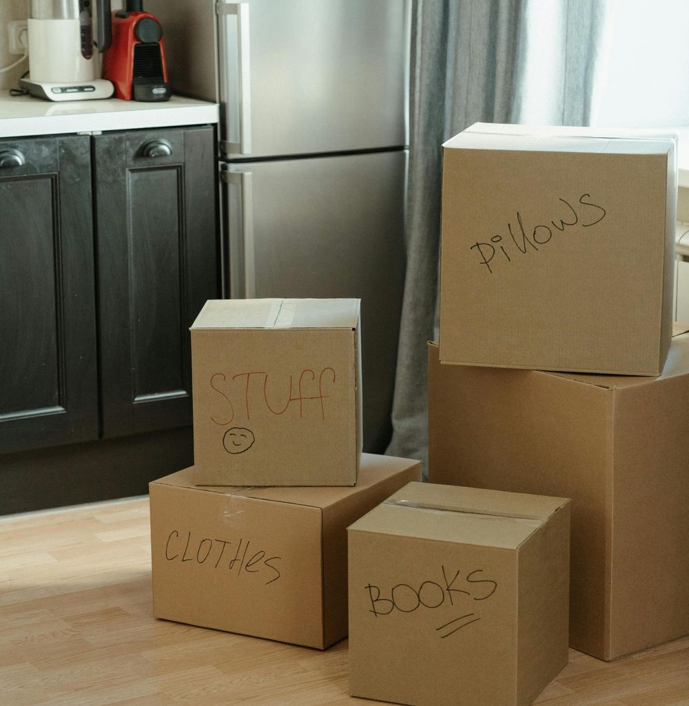moving in? don't forget anything with our ultimate checklist